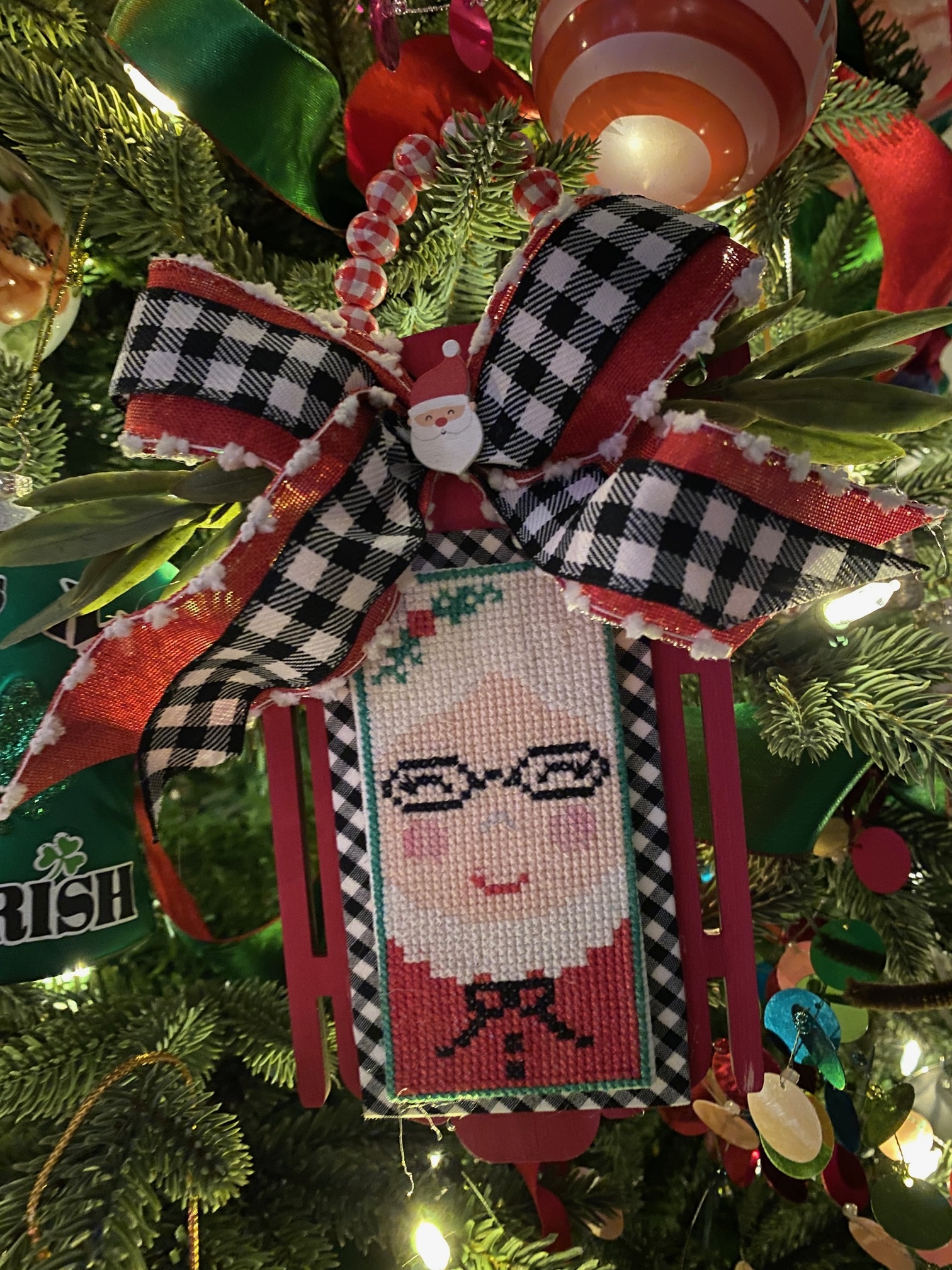 Jolly Mrs Claus Tag Cross Stitch Chart – Tiger Lily Designs